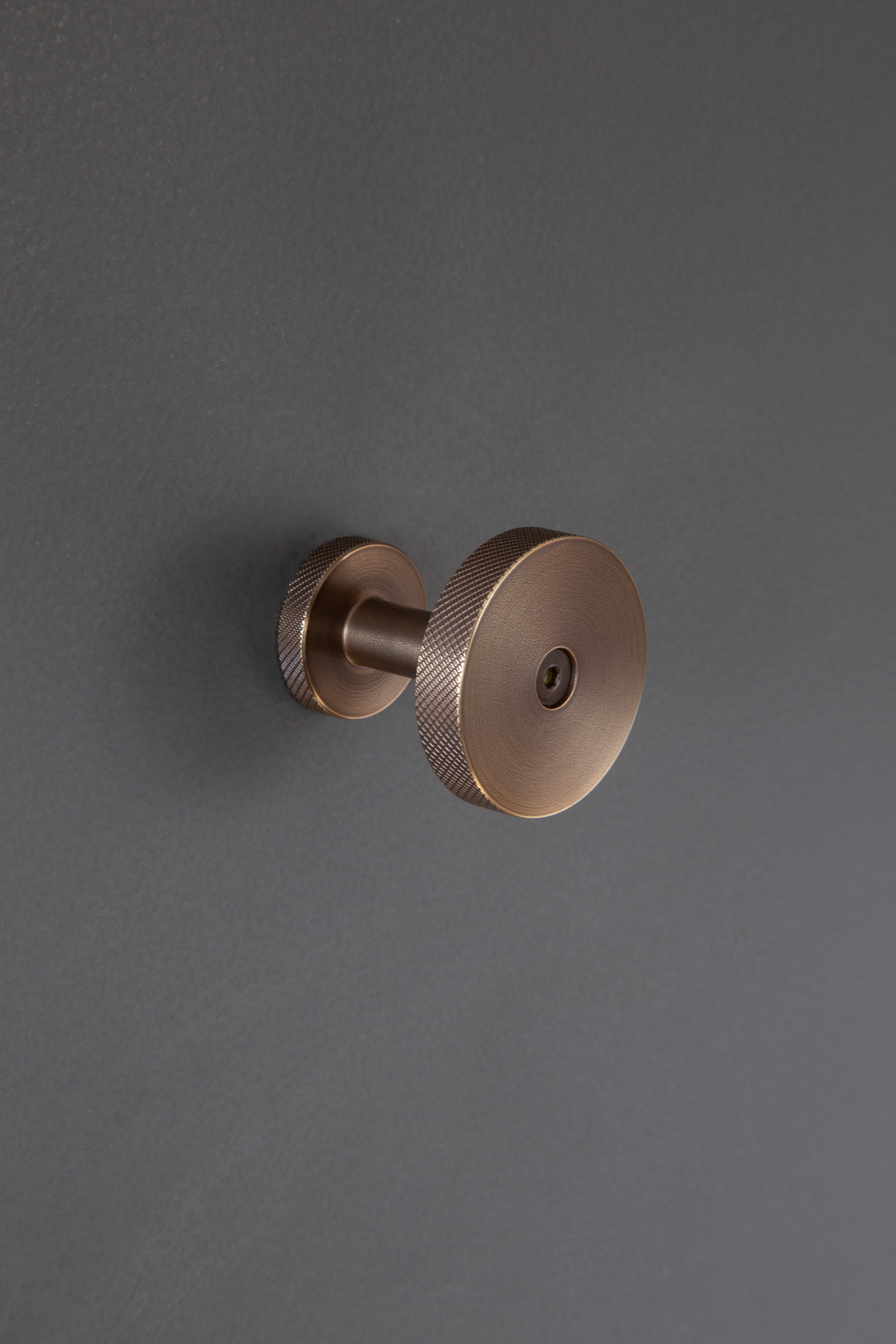 Etch Round Pull – Powersurge