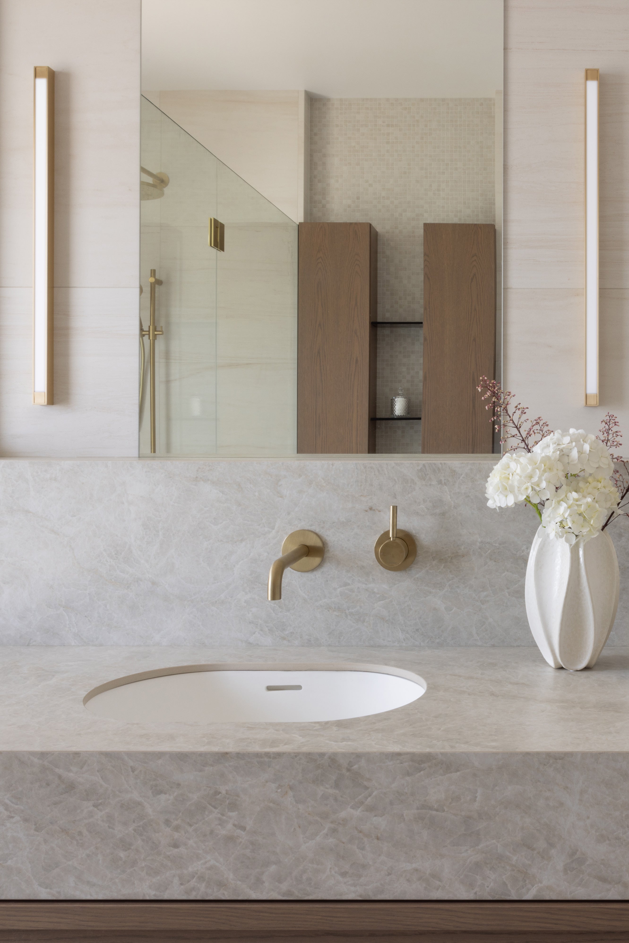 Seamless Lateral Light – Powersurge